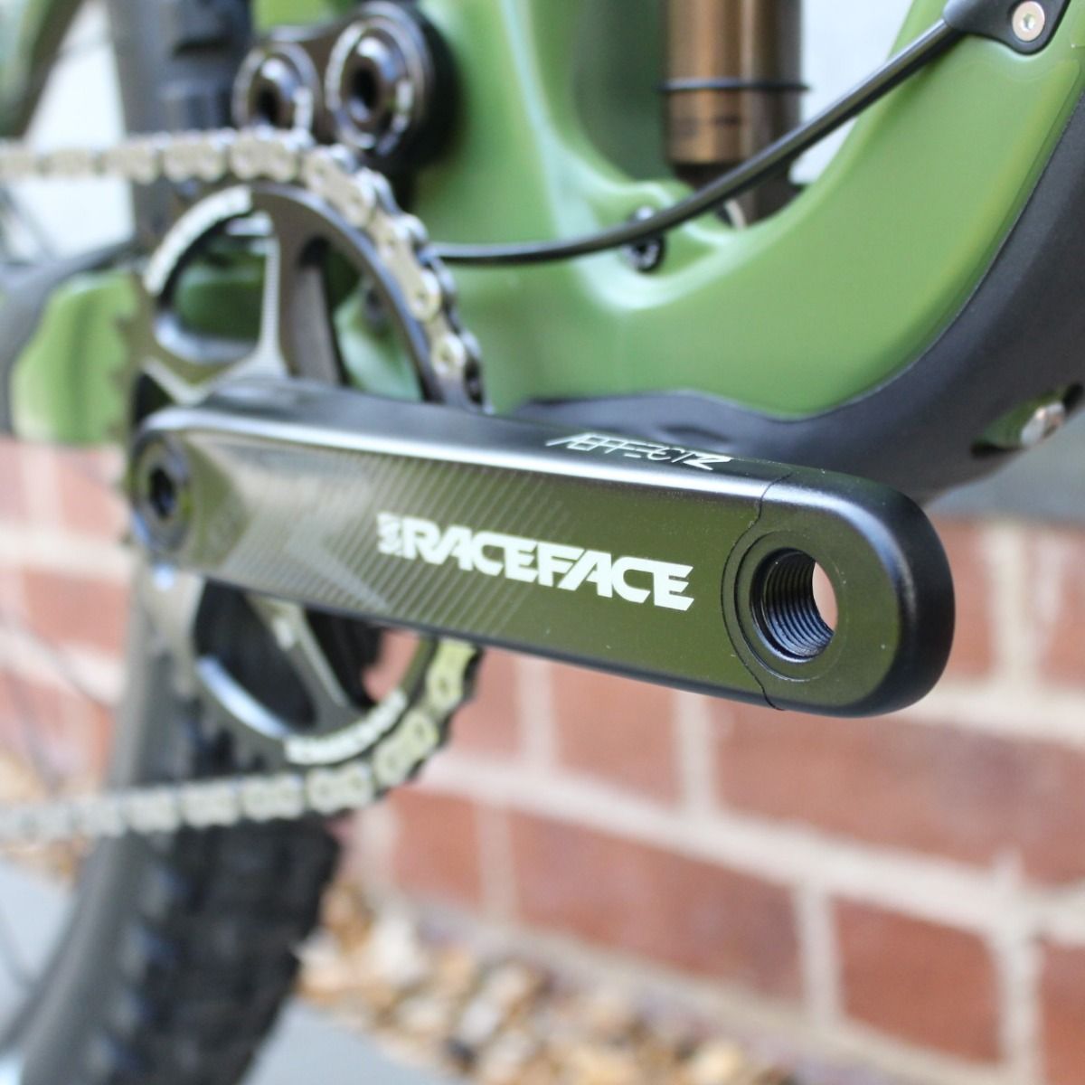 Race Face Aeffect 2020 | Crank Protection Kit – invisiframe